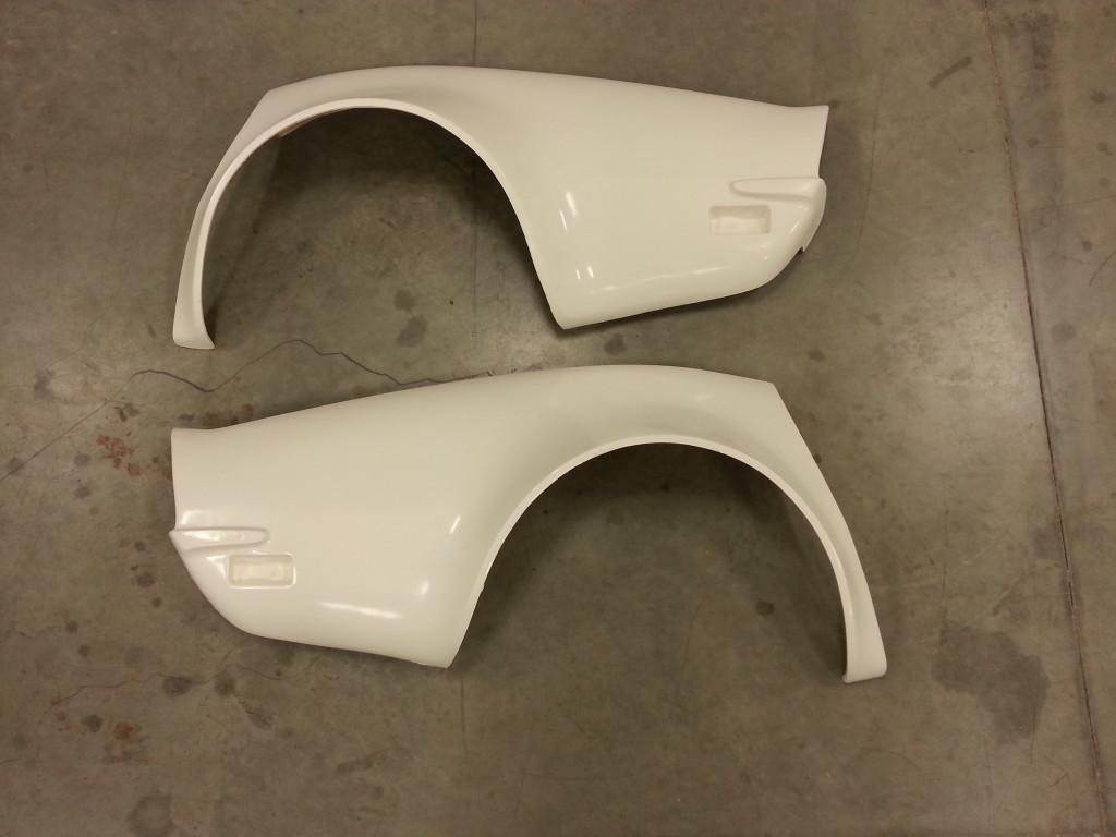 1968-1973 CORVETTE REAR FENDERS - 4" FLARE - Custom Image Corvettes